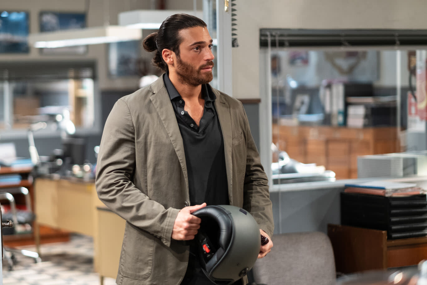 Can Yaman, le serie tv in streaming gratis su Mediaset Infinity ...