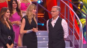 Ciao Darwin, Milf vs Teen: Elenoire Casalegno e Lavinia Abate | Mediaset Infinity