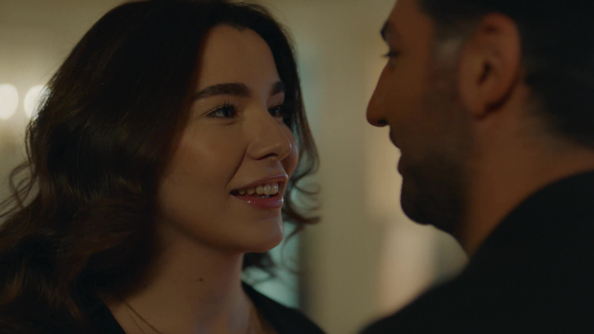 Tradimento 2, Oylum e Kahraman si sposano? | Mediaset Infinity