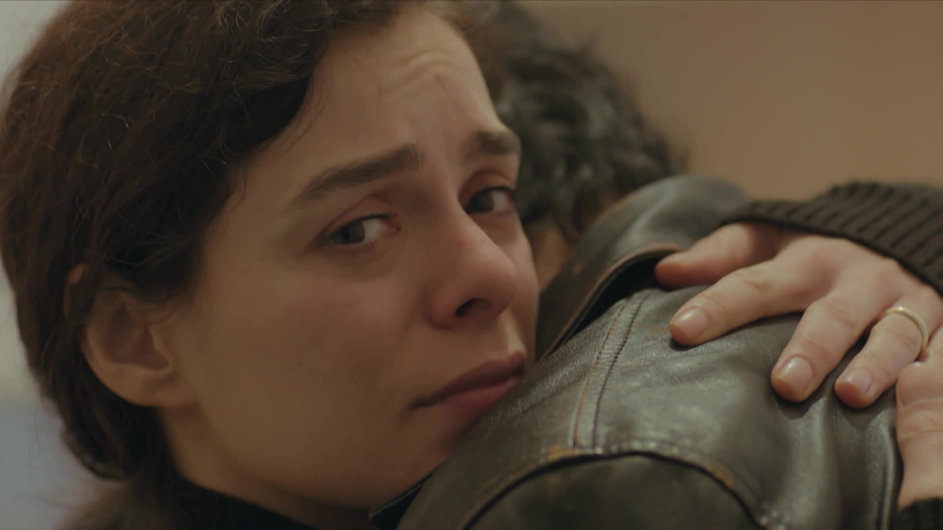 La forza di una donna, anticipazioni 25 luglio: Bahar consola Arif | Mediaset Infinity