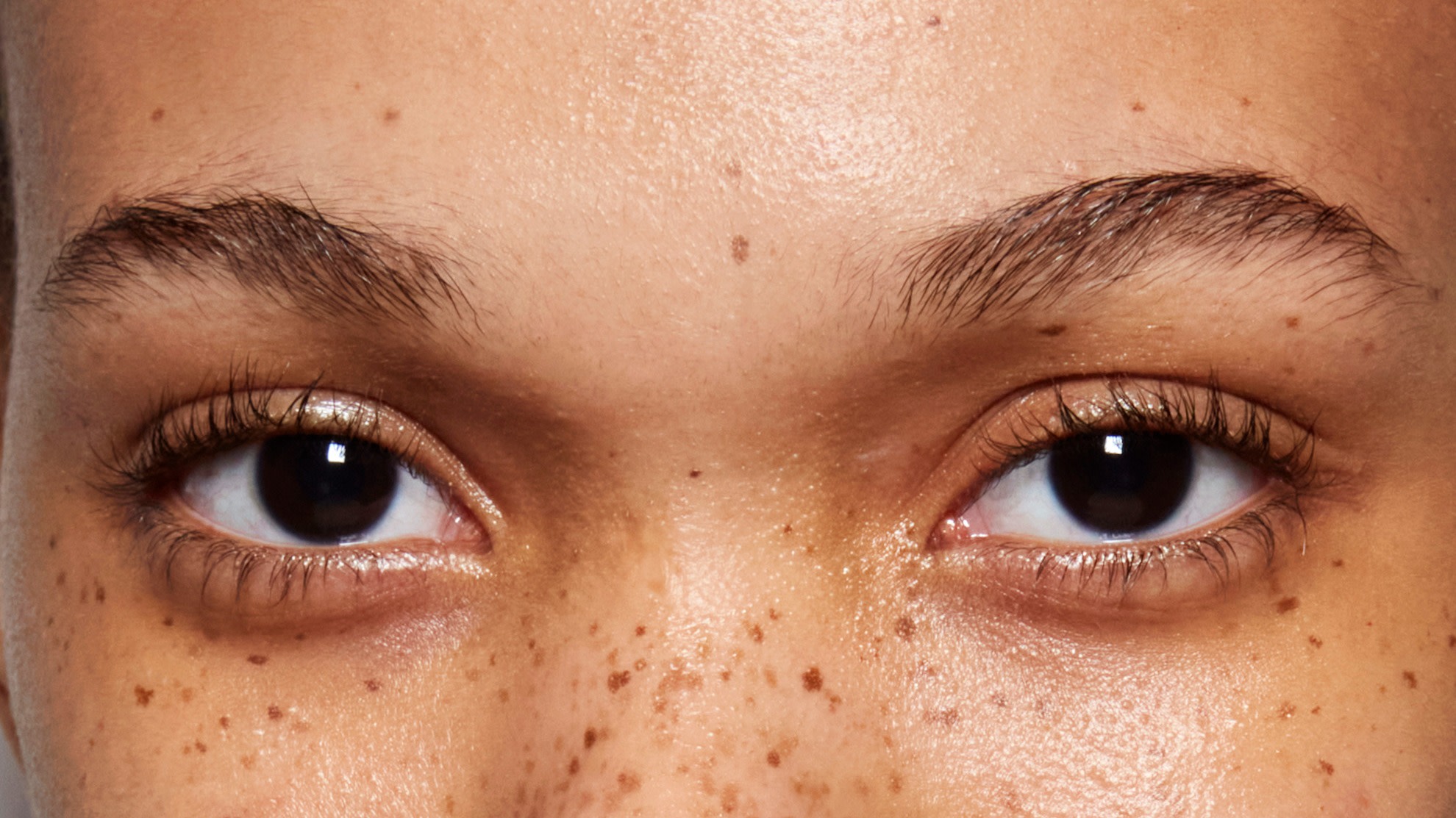 Trend lentiggini, da Chanel ad Alberta Ferretti: ecco chi fa sfilare le ...