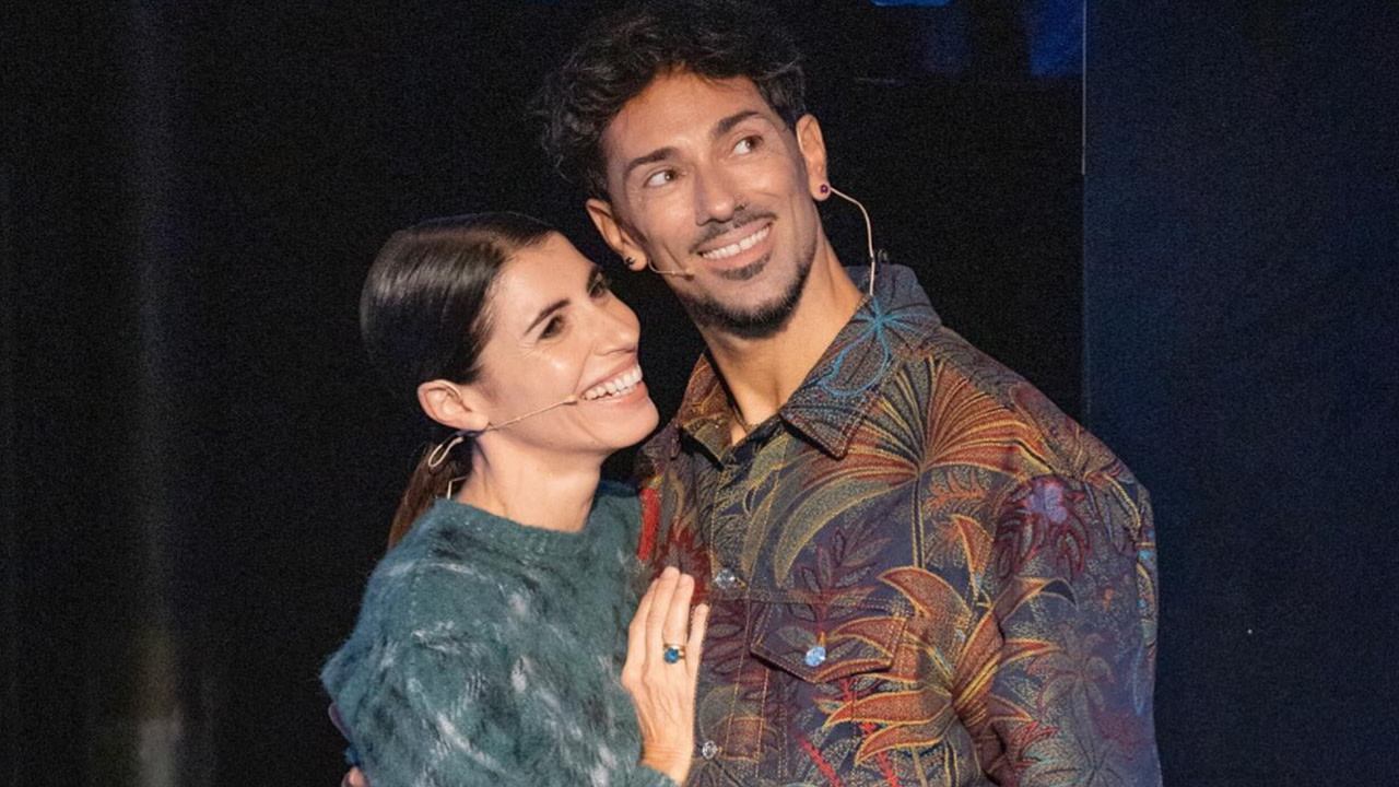 Emanuel Lo compie 45 anni, gli auguri di Giorgia: "Che l'amore sia con ...