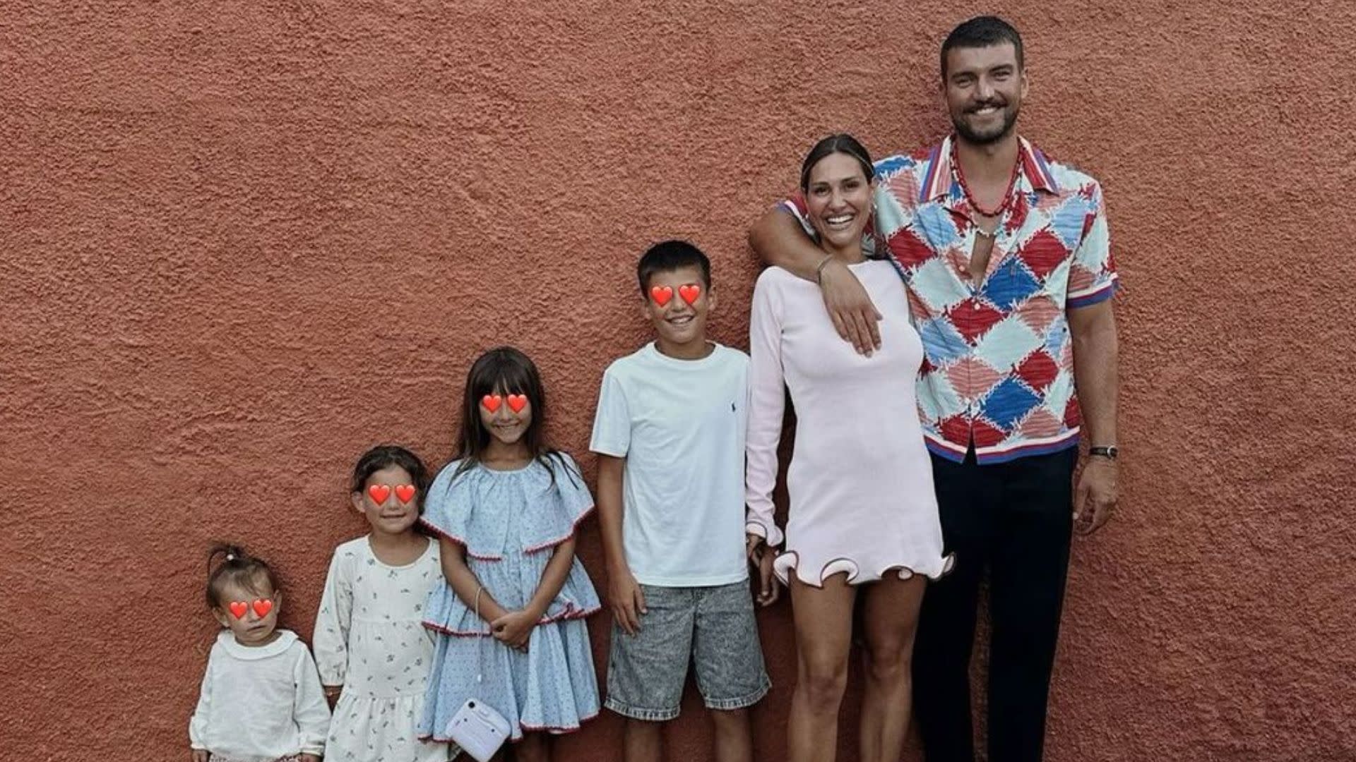 Beatrice Valli e Marco Fantini, lo scatto con la famiglia al completo ...