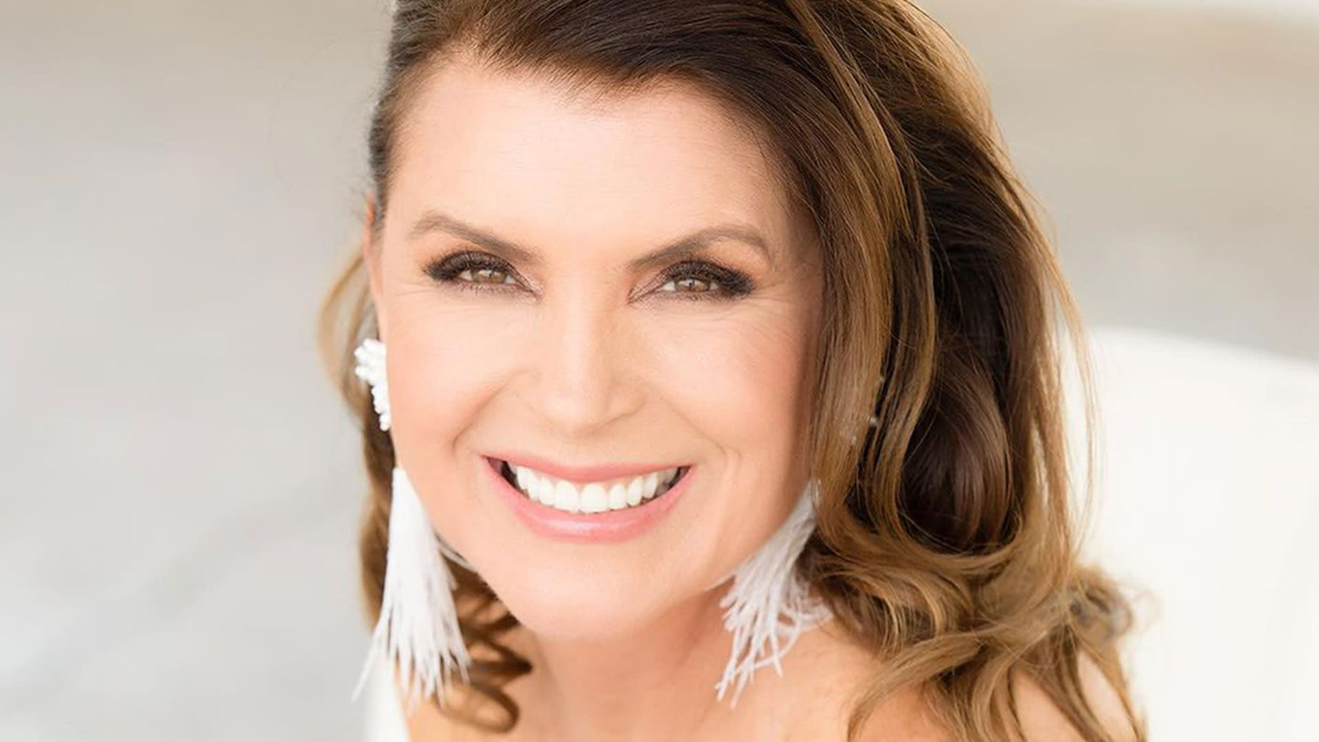 Kimberlin Brown ospite a Verissimo | Mediaset Infinity