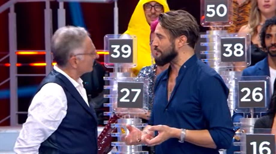 Ciao Darwin, Anna Pettinelli e Alex Belli sono i capitani | Mediaset ...