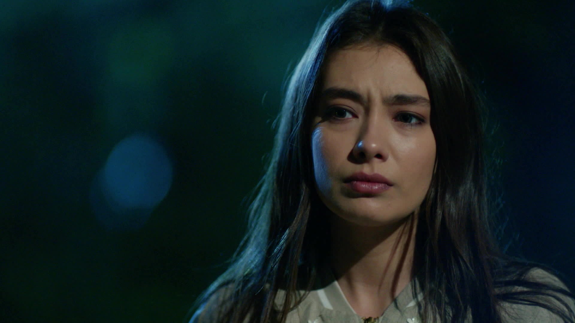 Endless Love, le anticipazioni del 12 luglio: Nihan sorprende Emir e Zeynep | Mediaset Infinity
