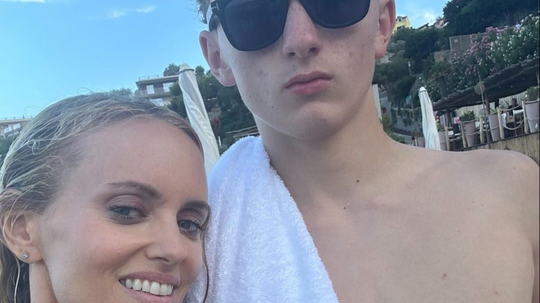 Justine Mattera, la nuova foto con il figlio Vincent | Mediaset Infinity