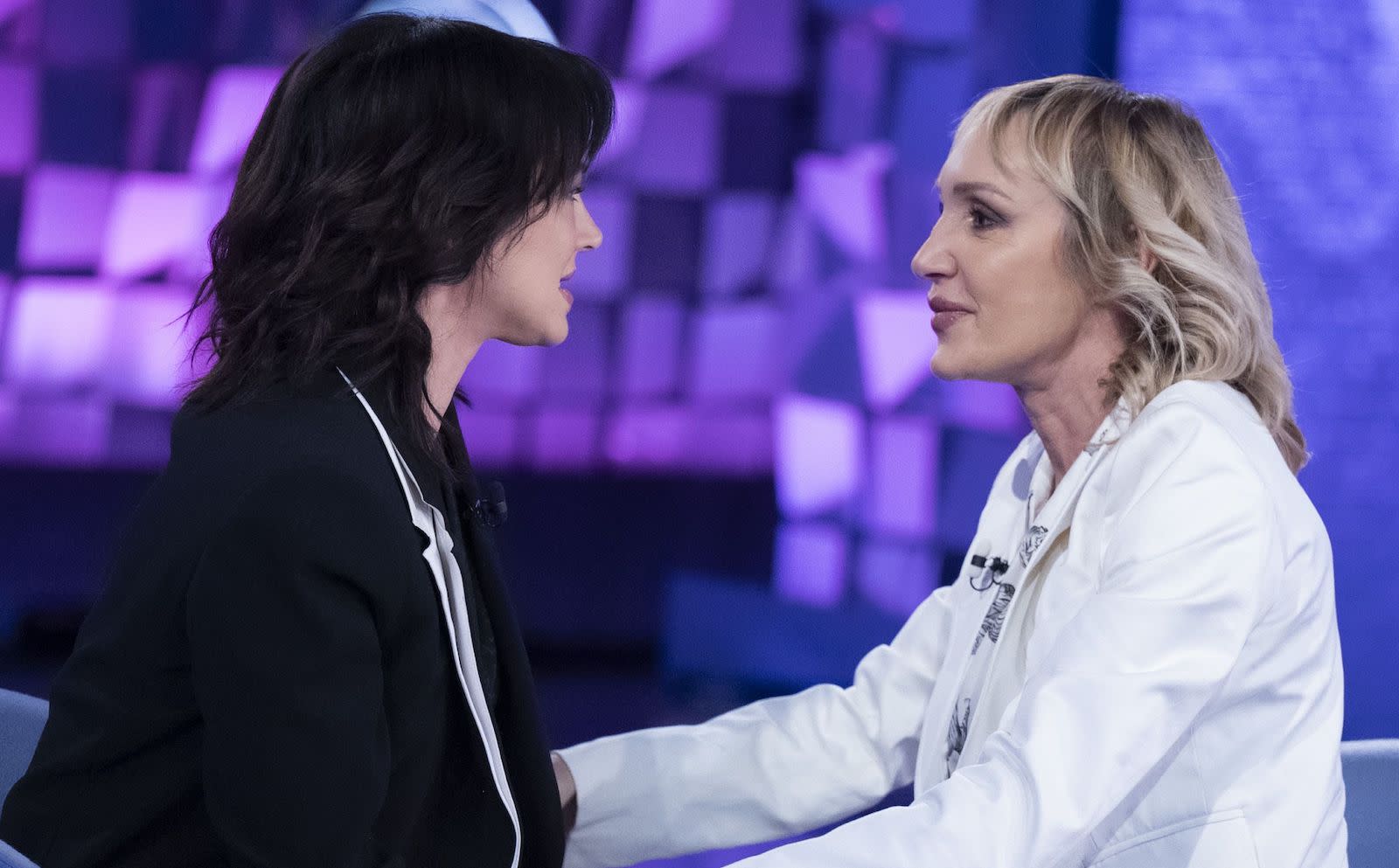 Asia e Fiore Argento, il dolore per la perdita della sorella Anna ...