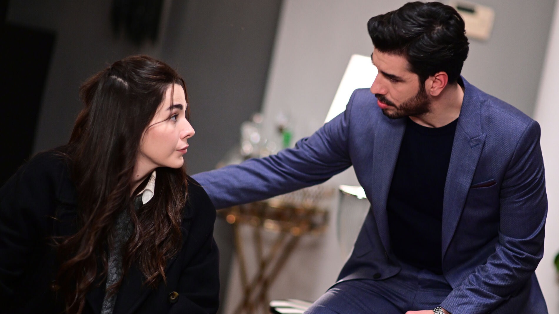 Tradimento, anticipazioni 22 marzo: Oylum e Behram insieme | Mediaset Infinity