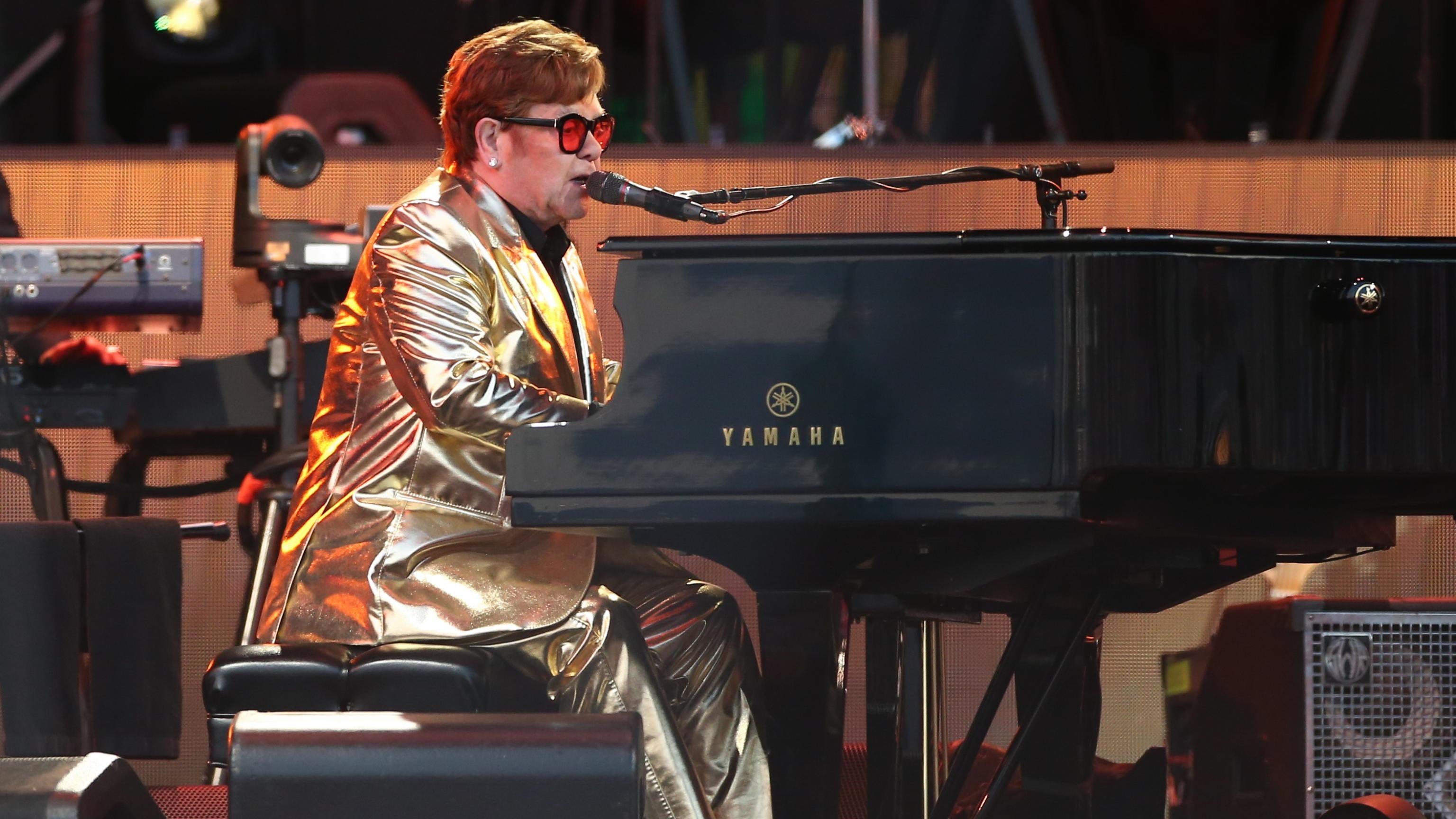L’annuncio di Elton John: "Ho perso la vista" | Mediaset Infinity