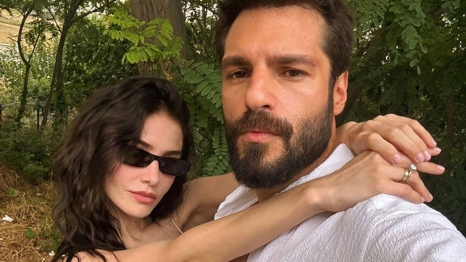 Özge Gürel, la dedica al marito Serkan Cayoglu per l’anniversario | Mediaset Infinity