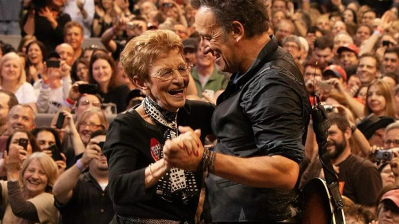 Bruce Springsteen, l’addio alla mamma Adele Ann Zerilli | Mediaset Infinity