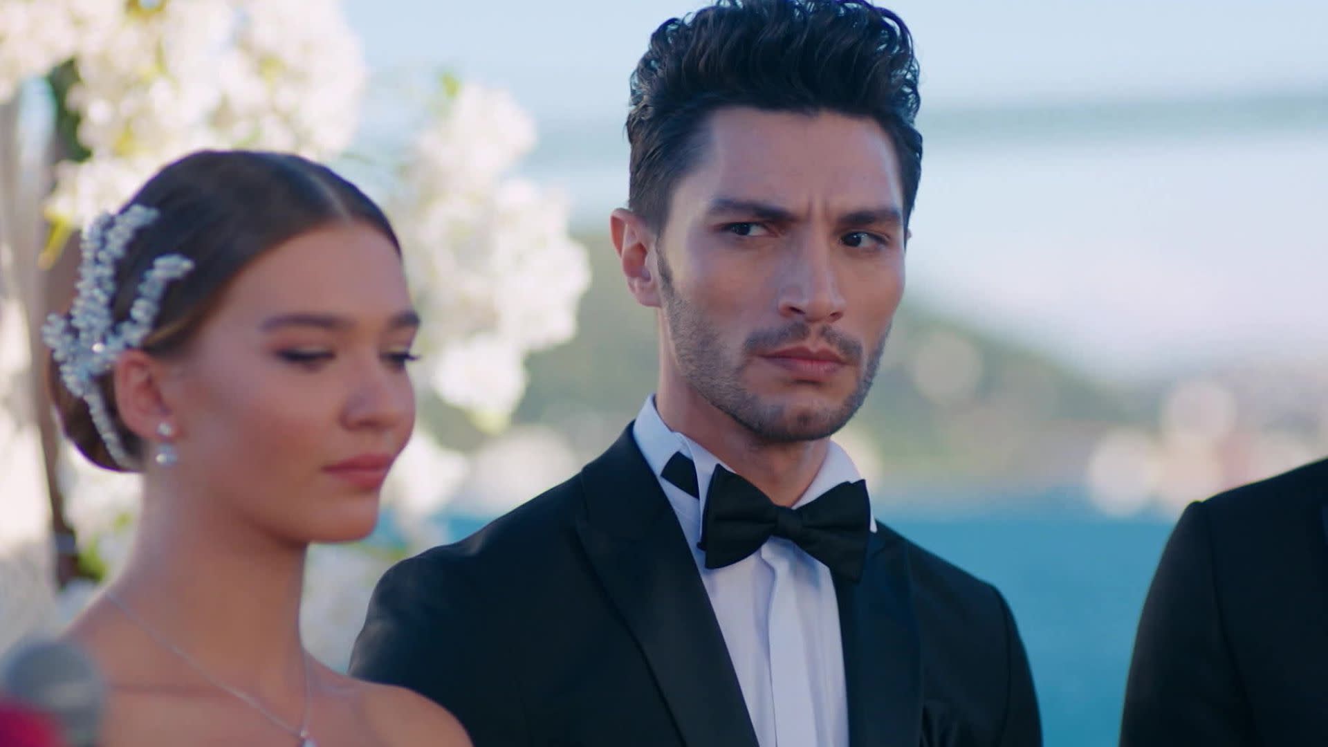 Love, Reason, Get even, anticipazioni 27 dicembre: Ozan sposa Cagla | Mediaset Infinity