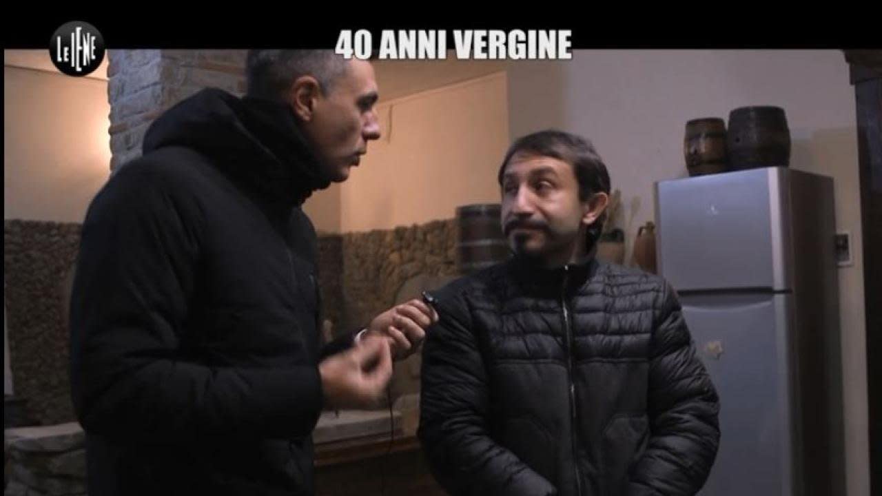 Simone Barbato, vergine a 40 anni | Mediaset Infinity