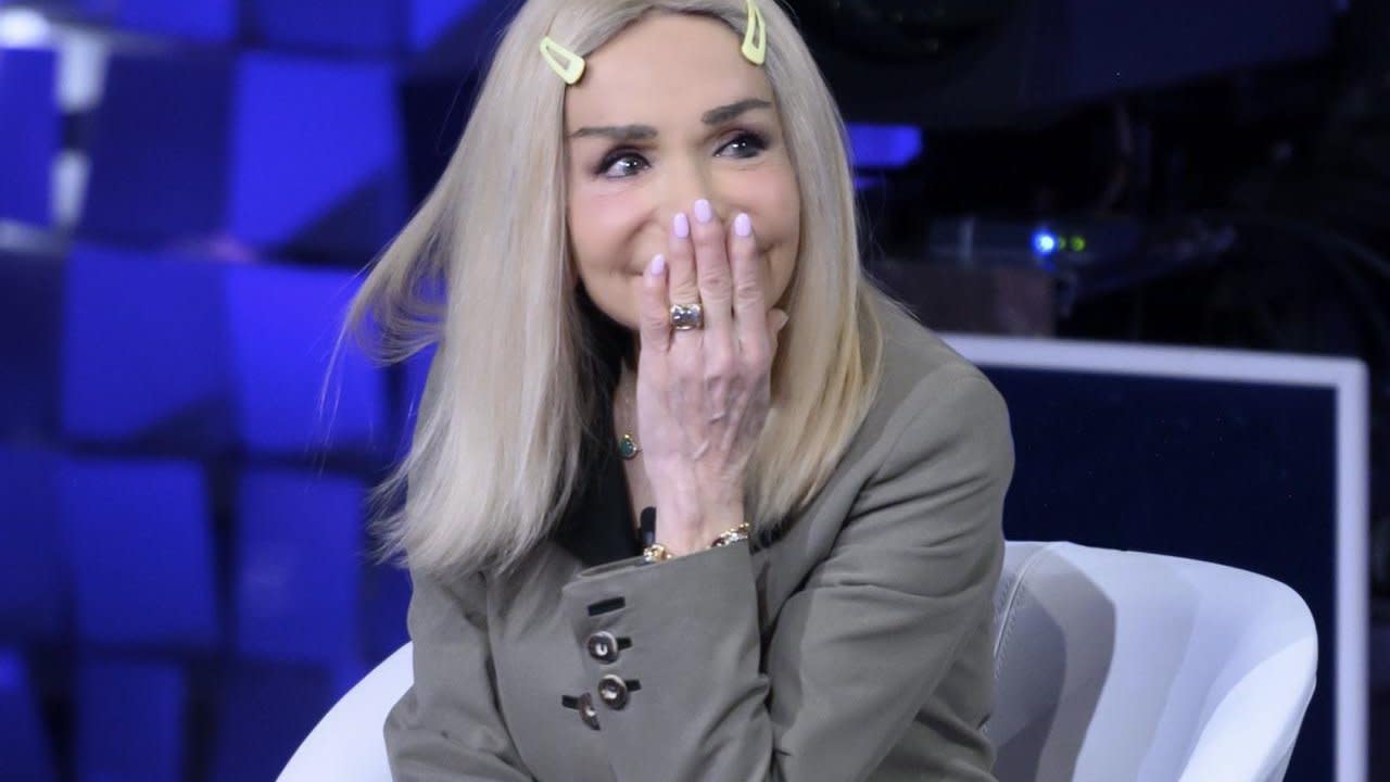 Maria Giovanna Elmi, il ricordo dell'amica Roberta Giusti | Mediaset ...