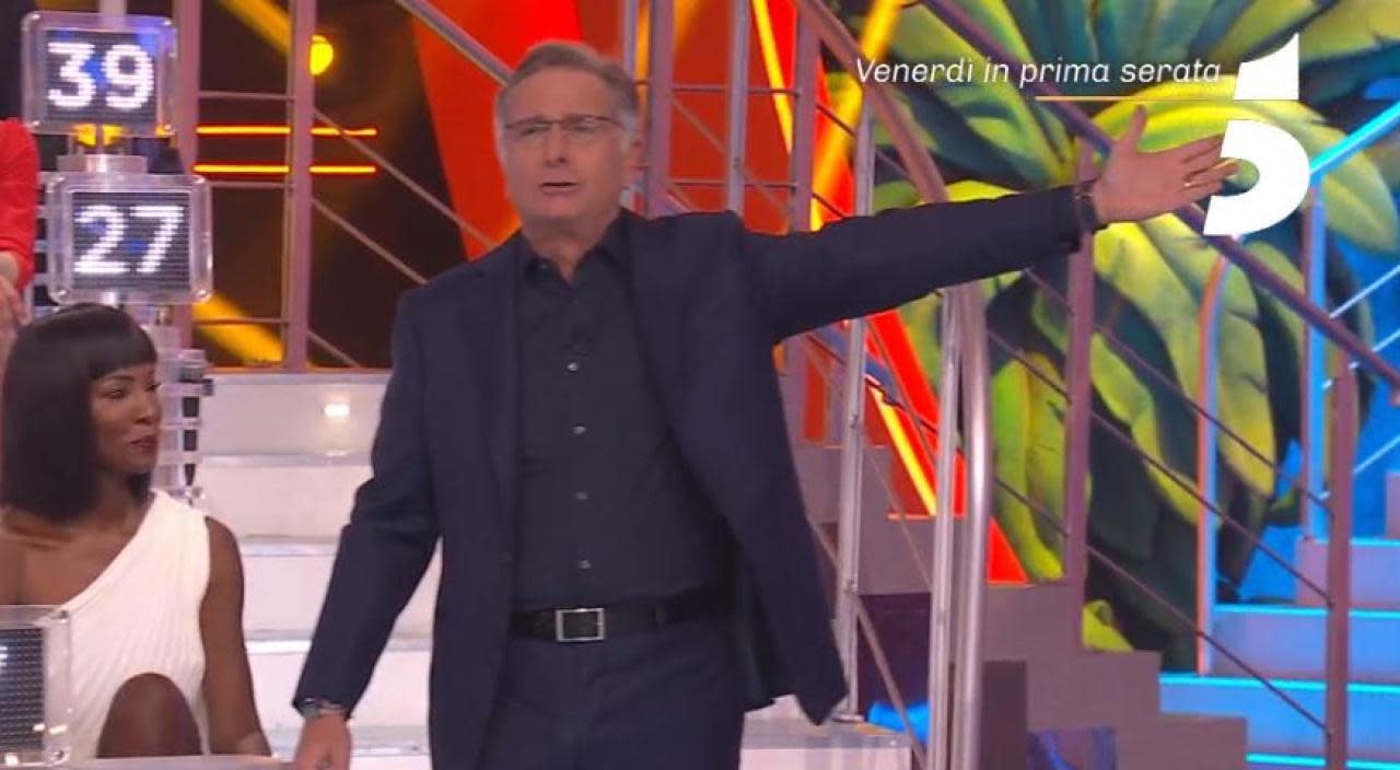 Ciao Darwin, la sfida tra Belli e Brutti | Mediaset Infinity