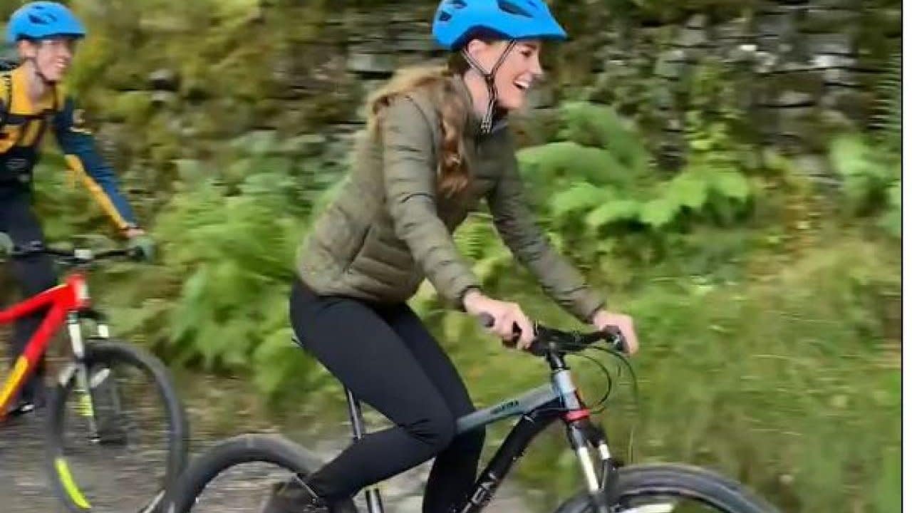Kate Middleton, mountain bike e arrampicata a Lake District | Mediaset ...