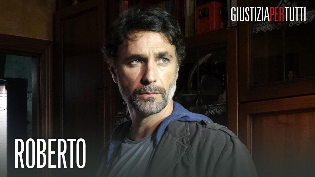 Raoul Bova è Roberto | Mediaset Infinity