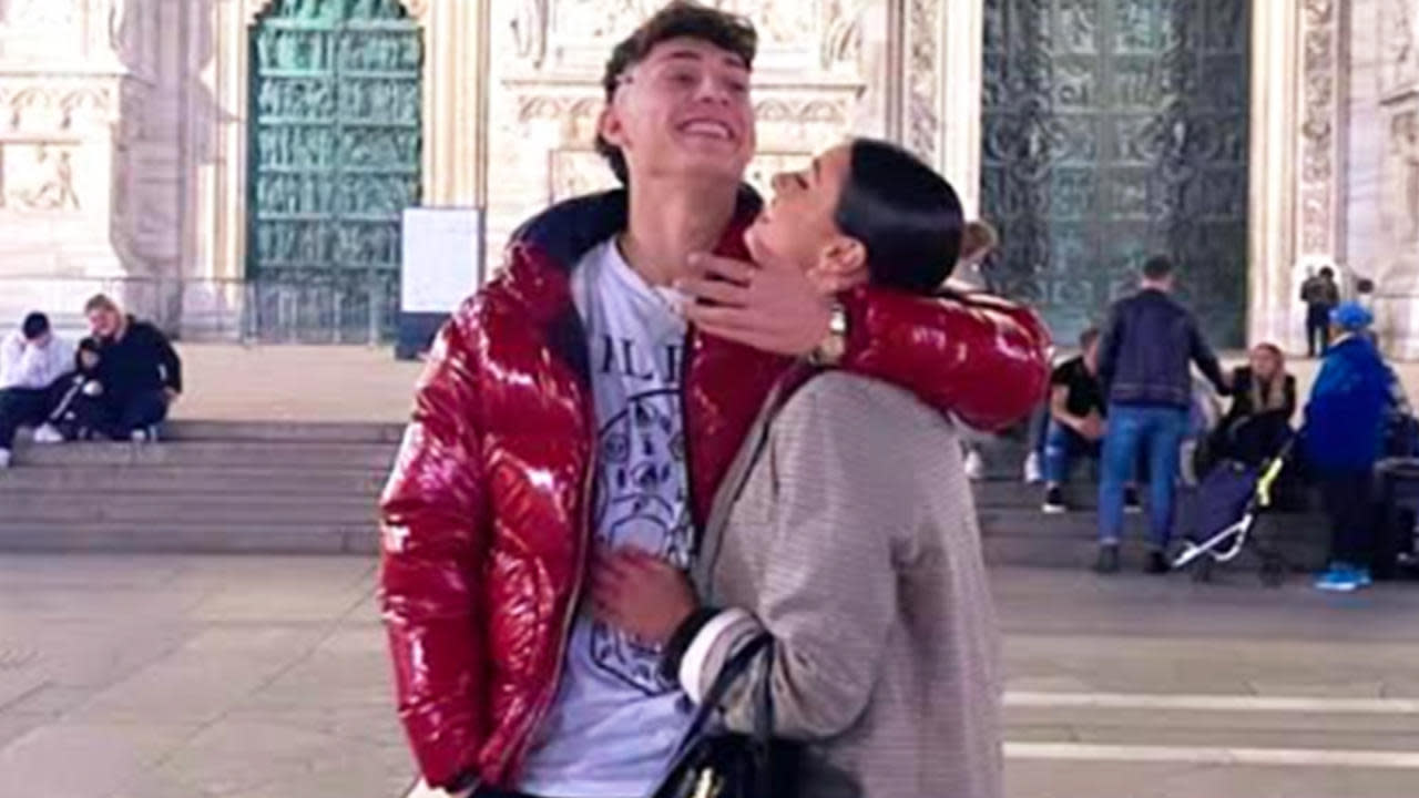 Nunzio Stancampiano, gli auguri di Cosmary Fasanelli | Mediaset Infinity