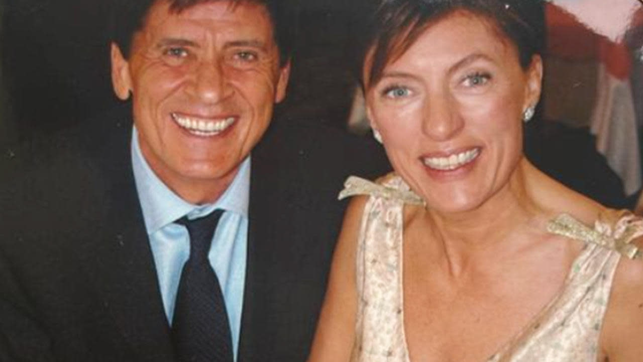 Gianni Morandi festeggia 18 anni di matrimonio con Anna Dan | Mediaset ...