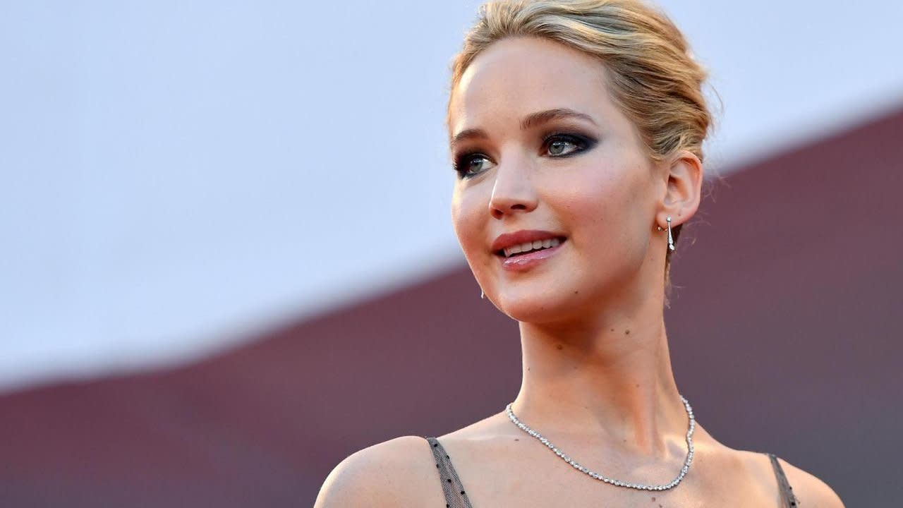 Jennifer Lawrence: "Da quando sono mamma mi sento sempre in colpa ...