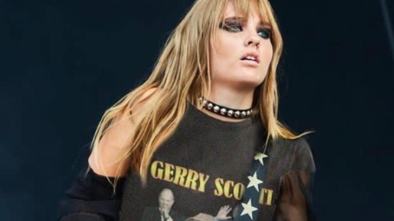 Gerry Scotti: "Victoria dei Maneskin indossa la mia maglietta ...