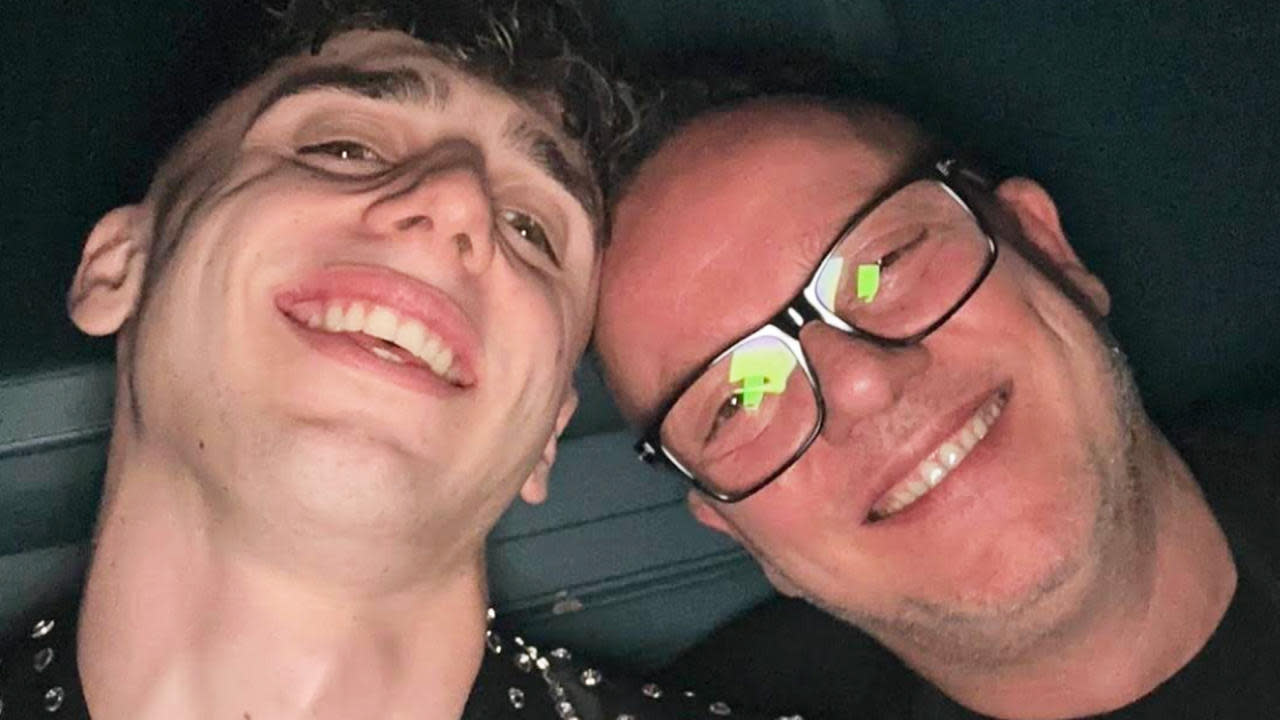 LDA, gli auguri di Gigi D'Alessio per i 20 anni | Mediaset Infinity