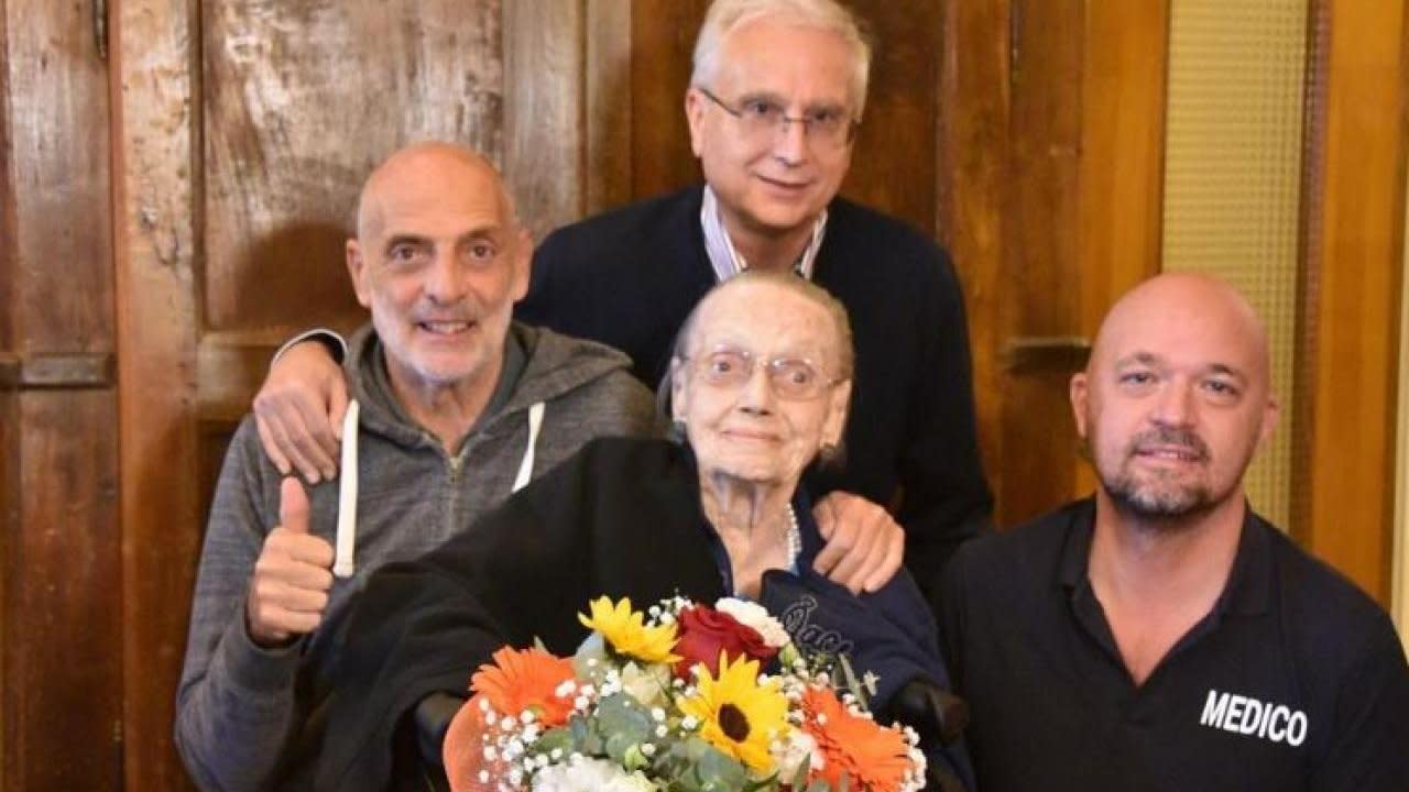 Paolo Brosio, l'adorata mamma Anna è morta oggi a 102 anni | Mediaset ...