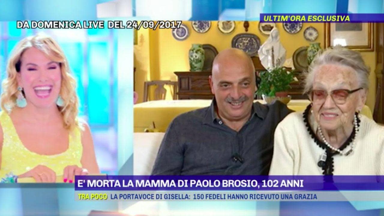 Barbara D'Urso omaggia Anna, la mamma di Paolo Brosio | Mediaset Infinity