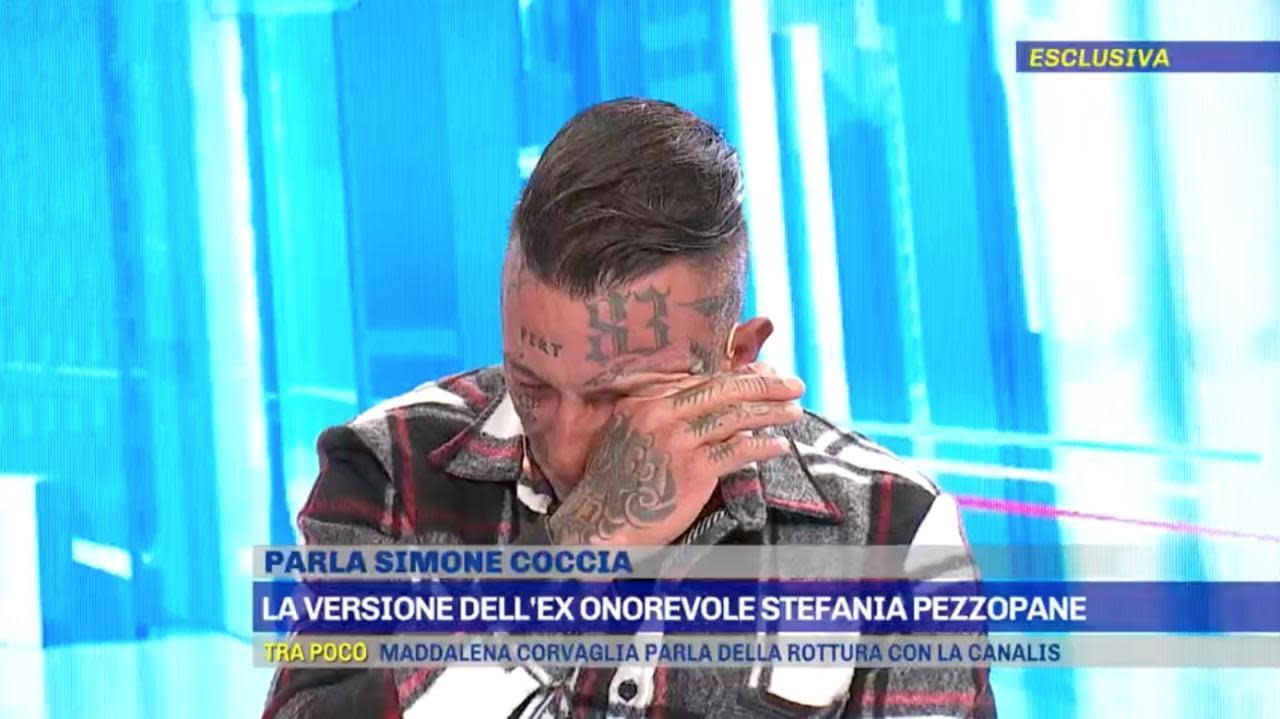 Simone Coccia in lacrime per la fine della storia con Stefania ...