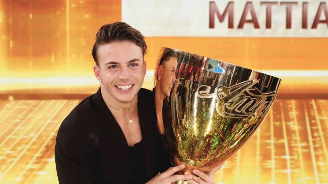 Mattia Zenzola ai fan dopo Amici: "Siete stati la mia medicina ...