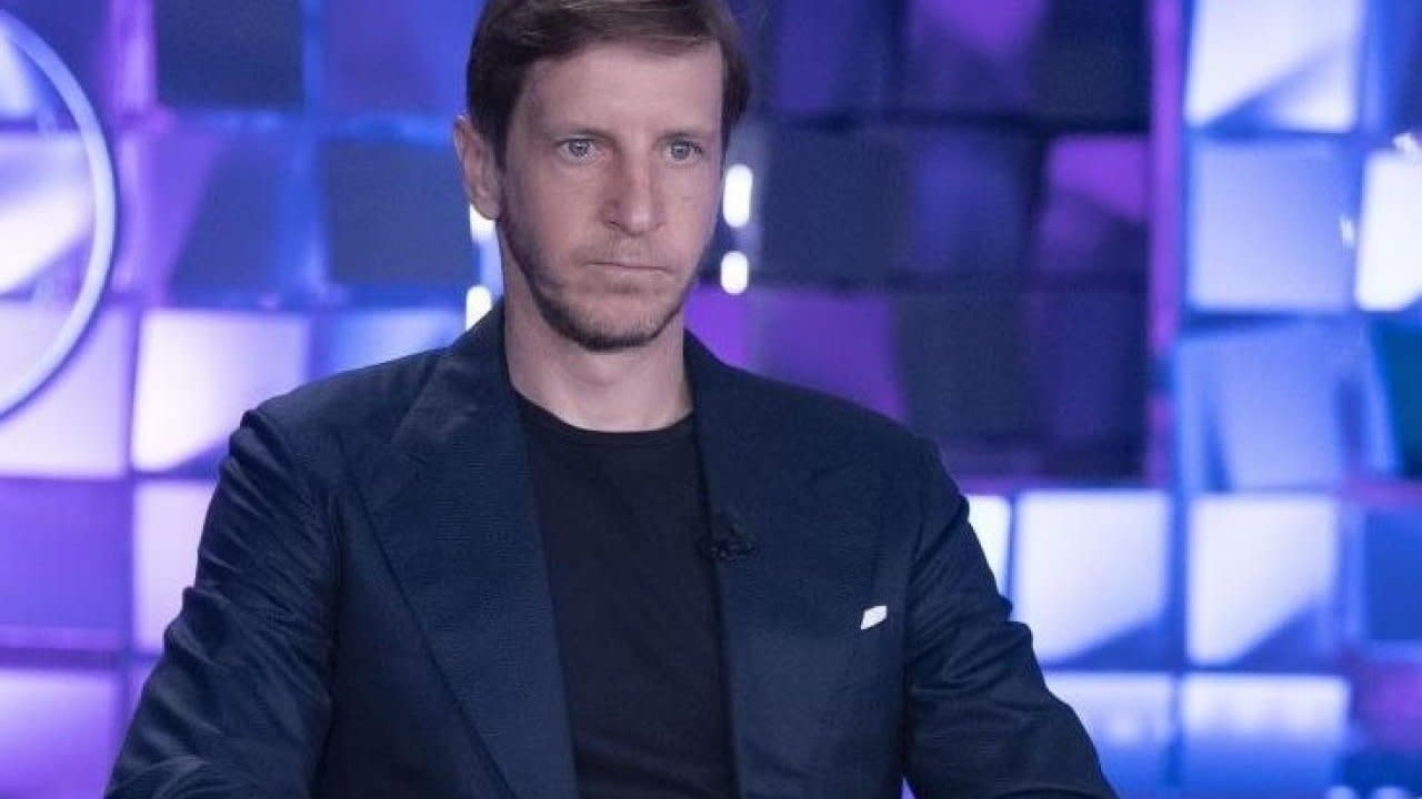 Massimo Ambrosini: "La vita ci impone di reagire" | Mediaset Infinity