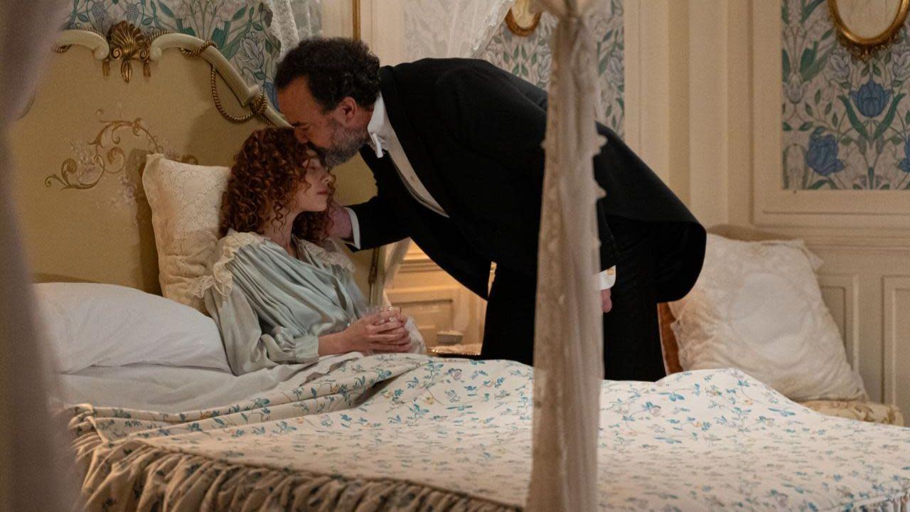 La promessa, anticipazioni 17 agosto: Curro salva Leonor | Mediaset Infinity