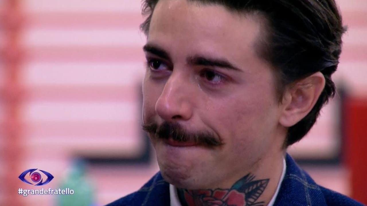 Le lacrime di Lorenzo Remotti, il videomessaggio della moglie ...