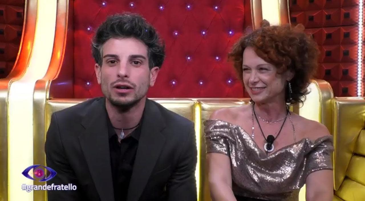 Prove di distensione tra Giuseppe Garibaldi e Beatrice Luzzi | Mediaset ...