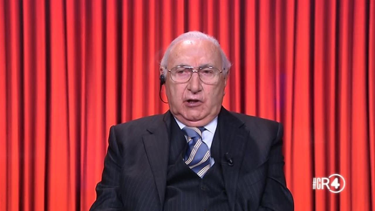 #CR4 La Repubblica delle Donne: Pippo Baudo e quel bacio da Sharon ...