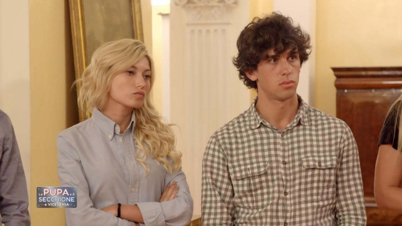 Il provvedimento per la pupa Carlotta e il secchione De Benedetti | Mediaset Infinity