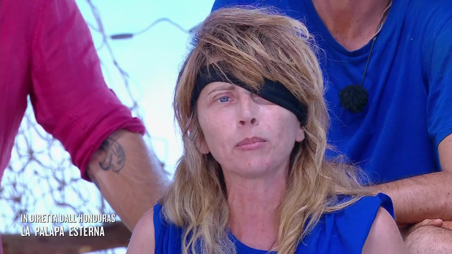 L’Isola dei Famosi, tensioni tra Mirko Frezza e Loredana Cannata ...