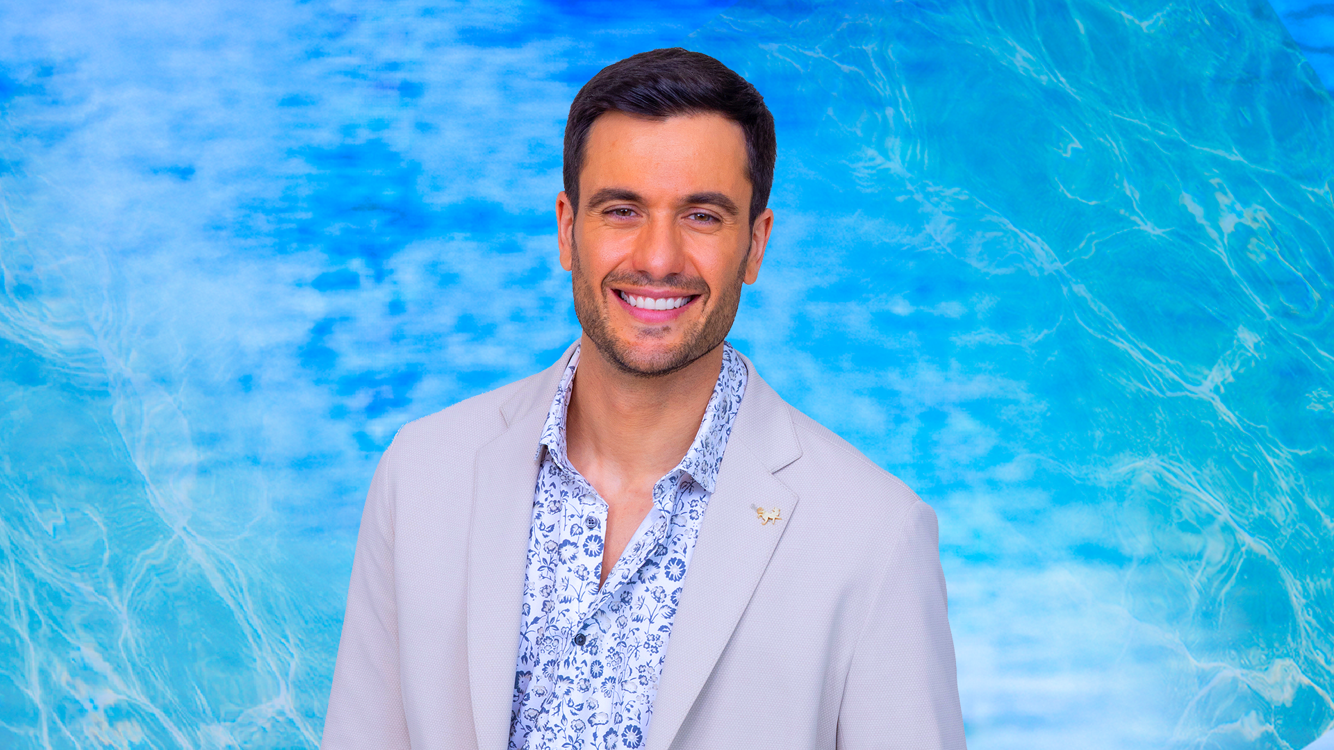 Pierpaolo Pretelli inviato dell’Isola | Mediaset Infinity